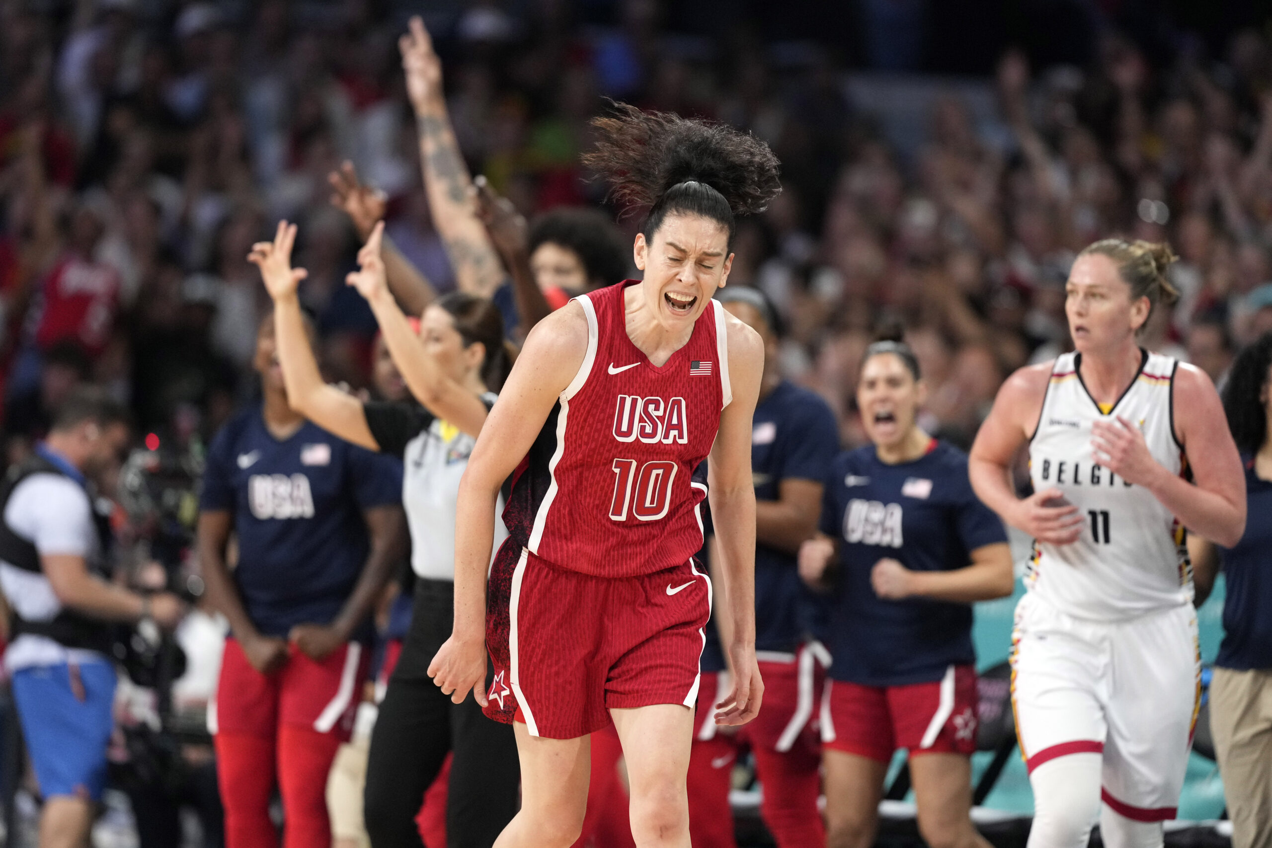 U.S. women clinch quarterfinal berth and stretch Olympic win streak to ...